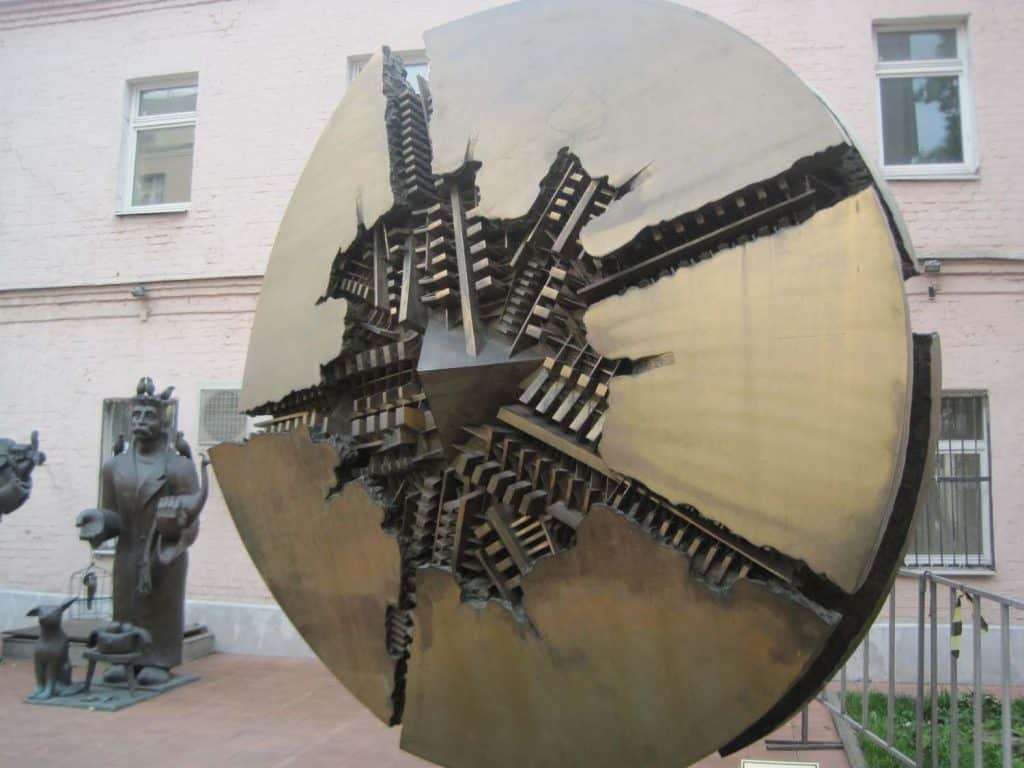 Seven Critically Acclaimed Modern Russian Artists